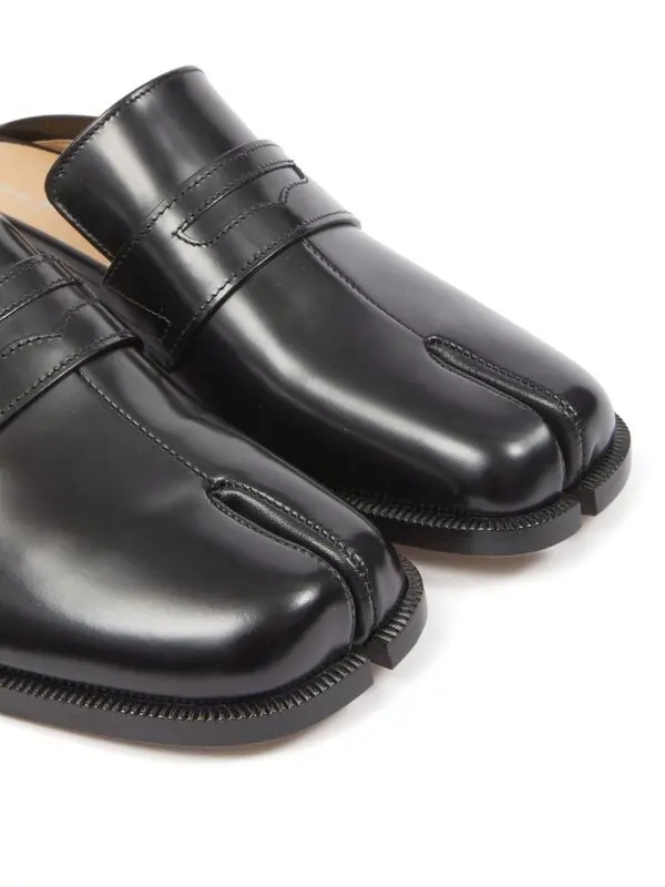 MAISON MARGIELA Tabi City Loafer Mules - Black