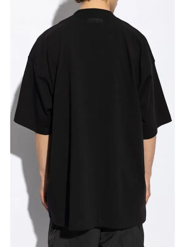 Vetements Logo-embossed T-shirt