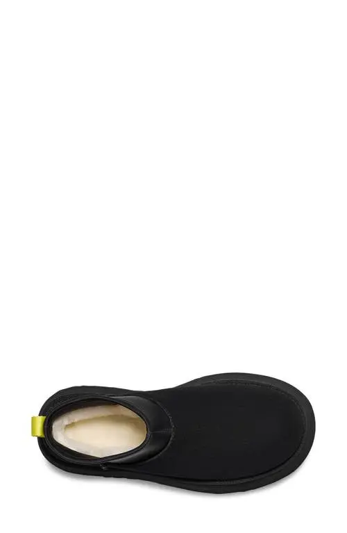 UGG Classic Mini Dipper Platform Boots
