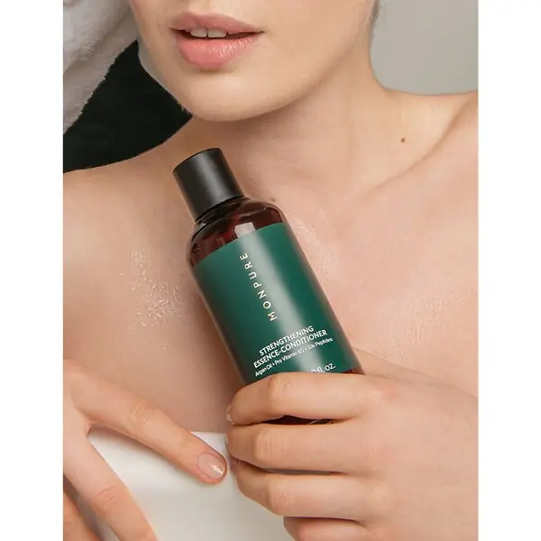 MONPURE LONDON Strengthening Essence-conditioner