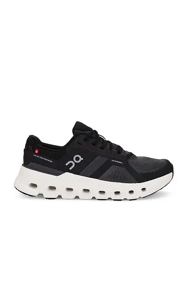 On Cloudrunner 2 Sneaker