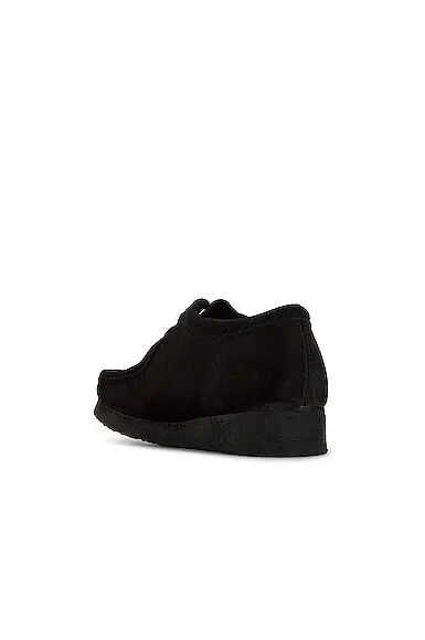 Clarks Wallabee Suede Moc Toe Shoes - Black Suede