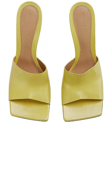 Bottega Veneta Leather Mules - Pear