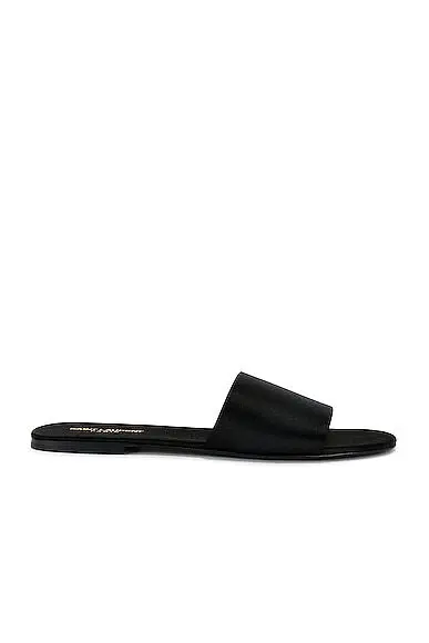 Saint Laurent Tail 05