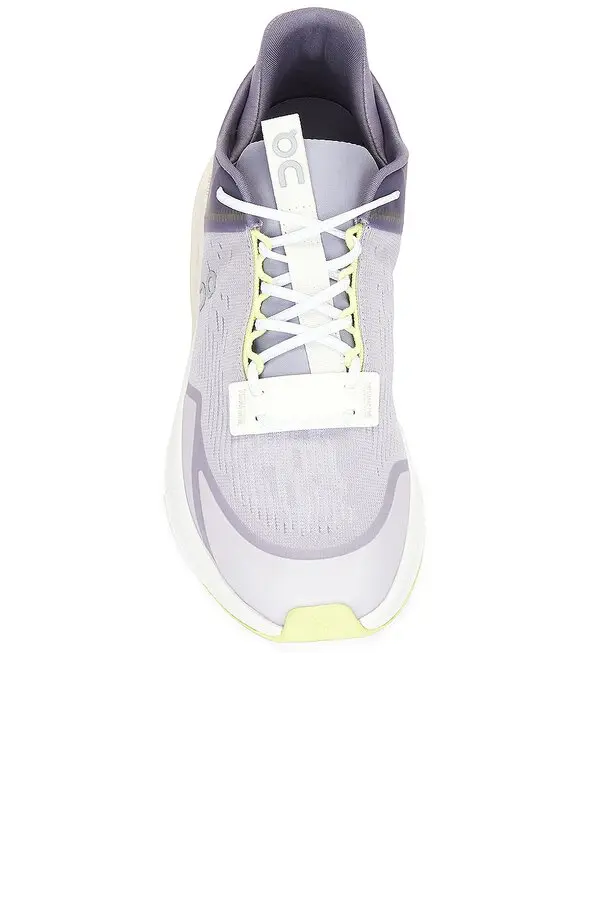 On Cloudnova Flux Sneaker