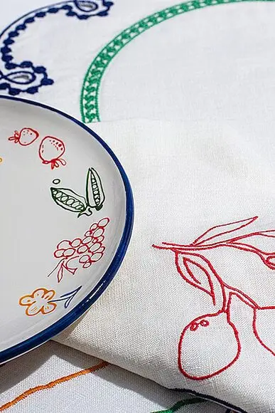 MISETTE Linen Embroidered Tablecloth