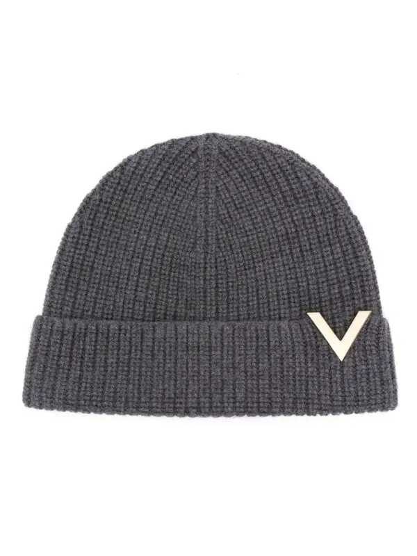 Valentino Garavani Gray Beanie V-Plaque VALENTINO GARAVANI VLTN-Plaque Ribbed Wool Beanie | endource main image 2