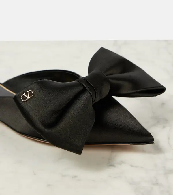 Valentino Garavani Un Château Bow Satin Mules