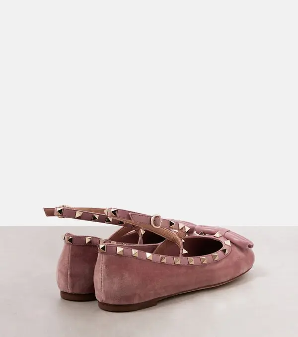 Valentino Garavani Rockstud Velvet Ballet Flats With Ankle Strap - Pink