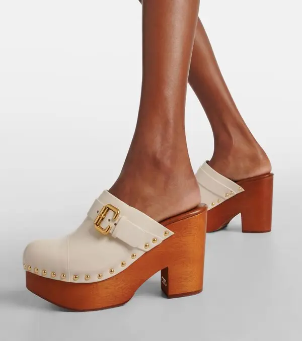 Chloé Jeannette Studded Leather Clogs