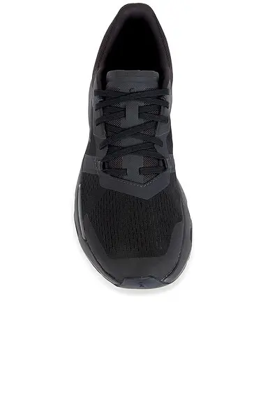 On Cloudpulse Sneaker - Black & Eclipse