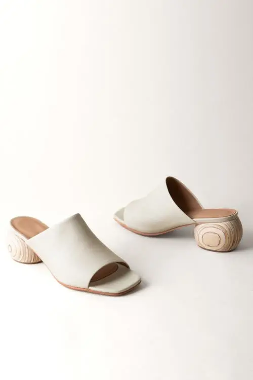 HUMA BLANCO Milla Leather Slide Sandal - Bone