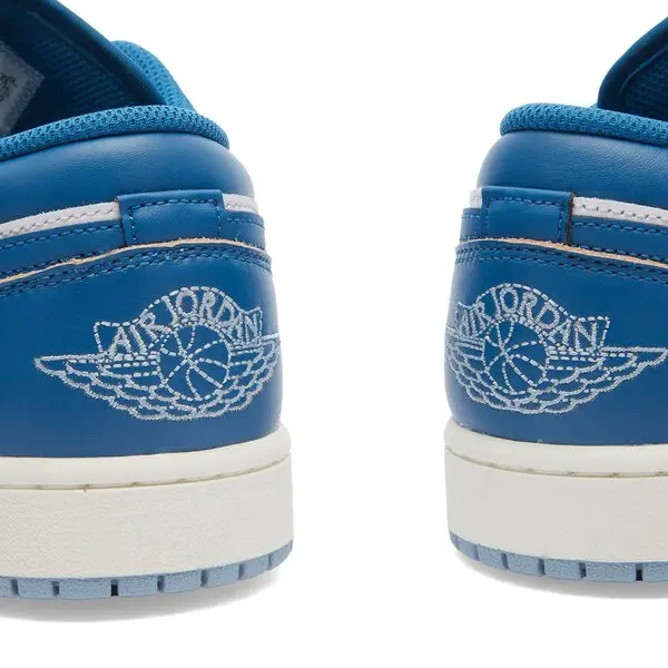 JORDAN 1 Low Se Sneakers