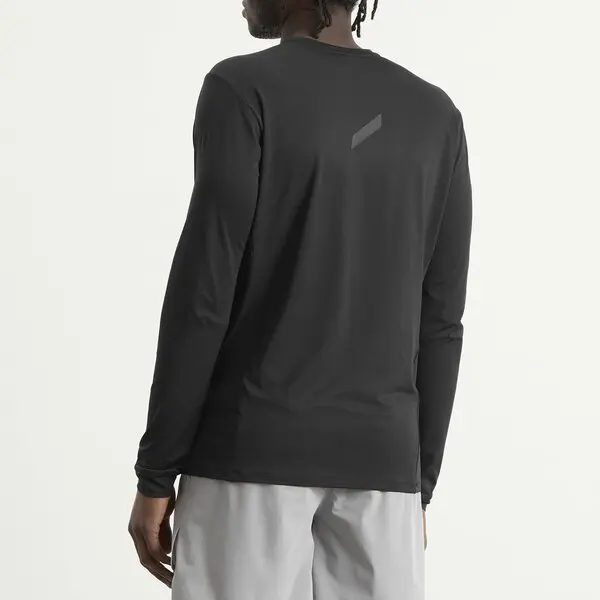 SOAR Longsleeve Tech T-shirt