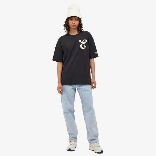 E BY END. Champion T-shirt