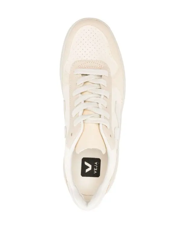 VEJA V-10 Sneakers - Neutrals