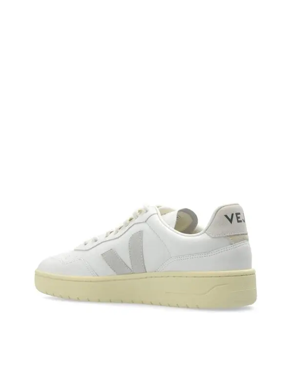 VEJA V-90 Leather Sneakers - Neutrals