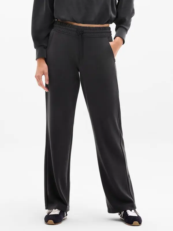 Athleta Seasoft Mid-rise Straight Pant - Black