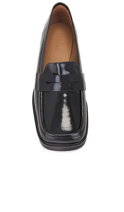 FLATTERED Ilse Loafer