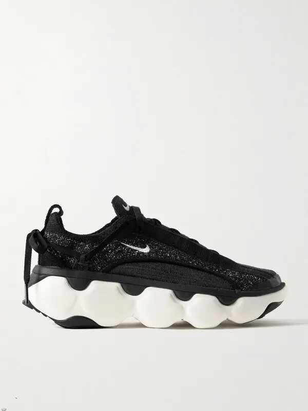 Nike Bloom Flyknit Sneakers