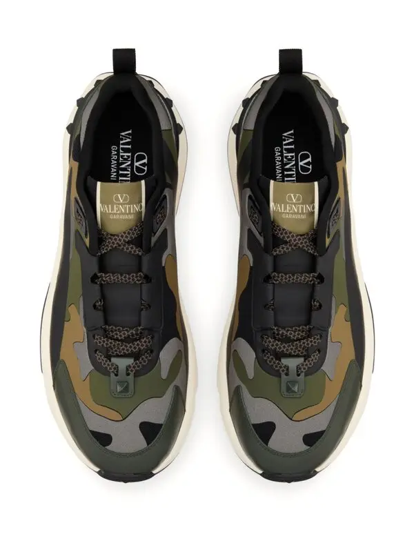 Valentino Garavani True Act Sneakers - Green