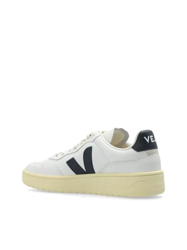 VEJA V-90 Sneakers - White