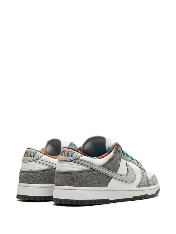 Nike Dunk Low Sneakers