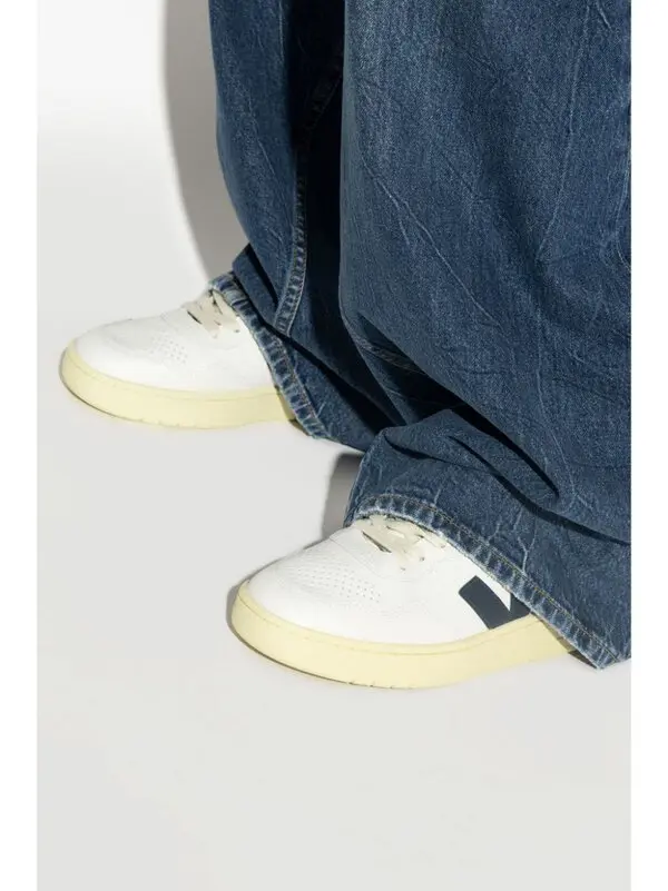 VEJA V-90 Chromefree Leather Sneakers - White