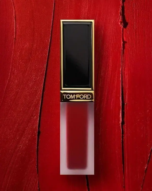 TOM FORD Liquid Lip Luxe Matte - 131 Burnt Peach
