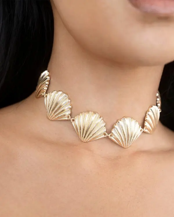 Ettika Scallop Shell Chain Necklace