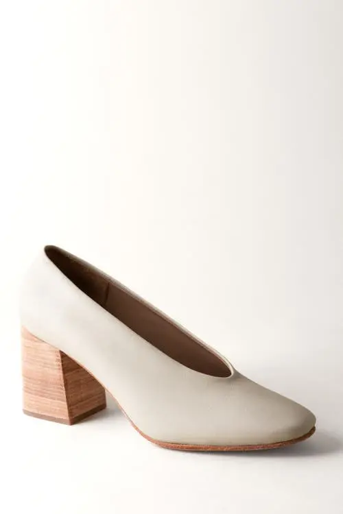 HUMA BLANCO Salvador Block Heel Pump - Bone