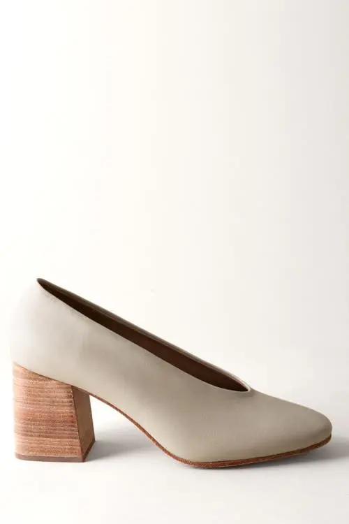 HUMA BLANCO Salvador Block Heel Pump - Bone