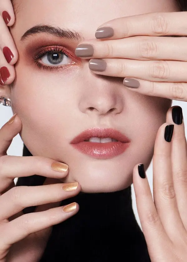 Dior Creme Abricot Strengthening Nail Care - One-color