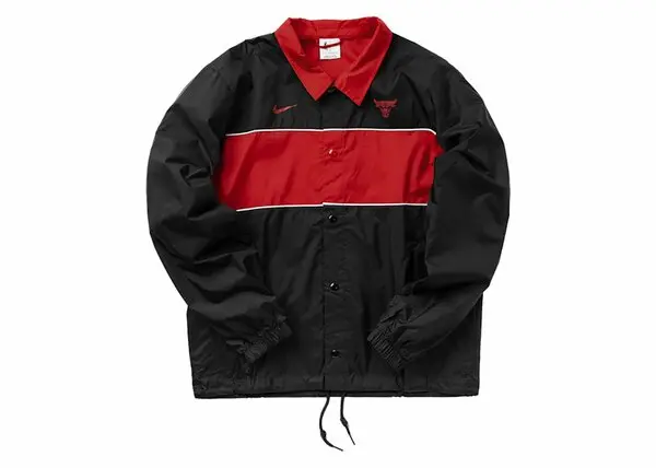 Nike Nba Chicago Bulls Courtside Lightweight Jacket - Black/red