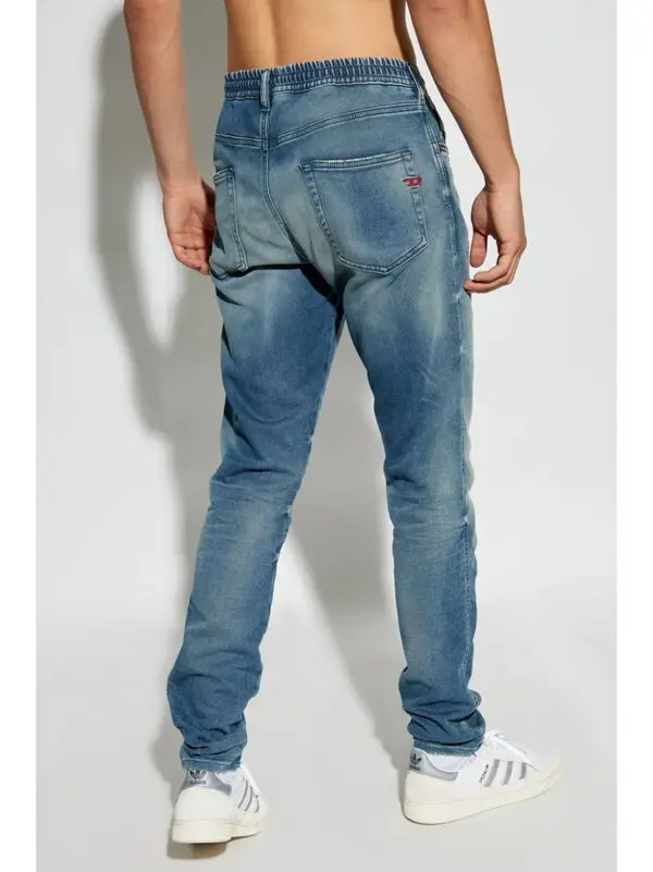 DIESEL® 2062 D-strukt-b Tapered Jeans