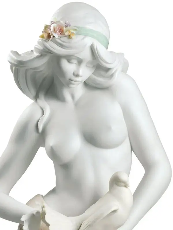 LLADRO A Tribute To Peace Porcelain Sculpture - White