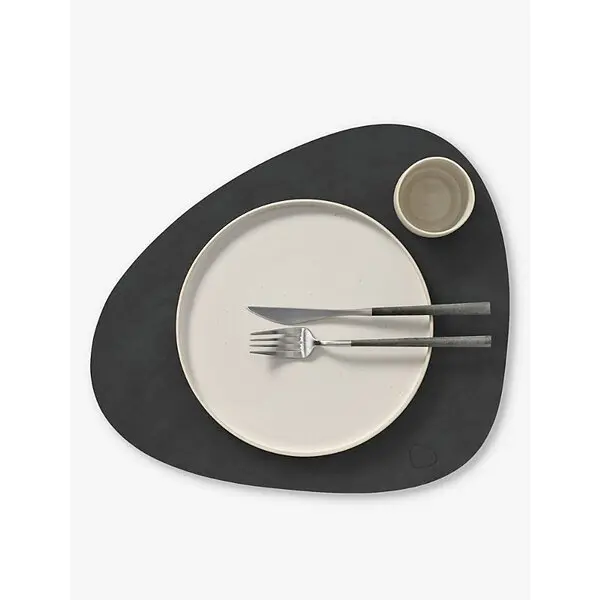 LIND DNA Curve Leather Table Mat