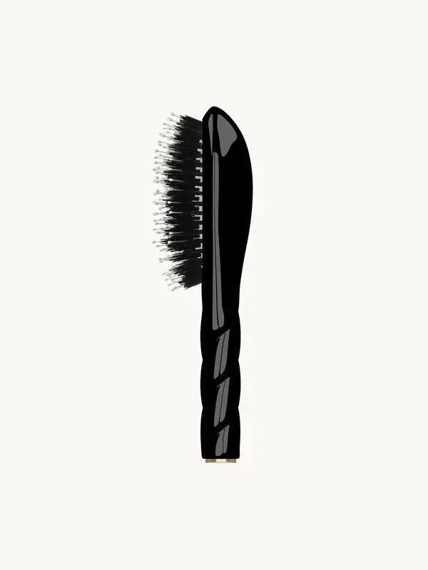 LA BONNE BROSSE N.03 The Petite Essential Soft Brush - Black