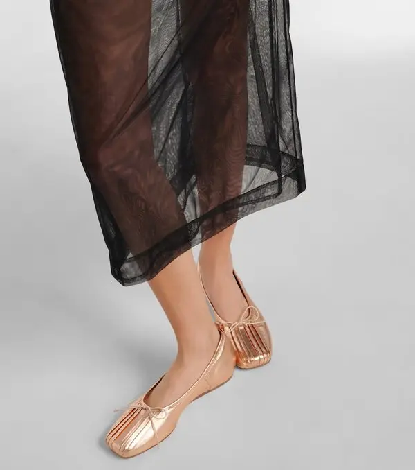 Simone Rocha Classic Pleated Leather Ballet Flats - Beige