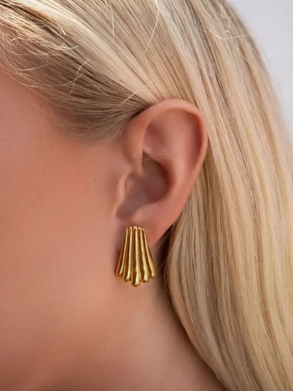 NIALAYA JEWELRY Calico Shell Earrings