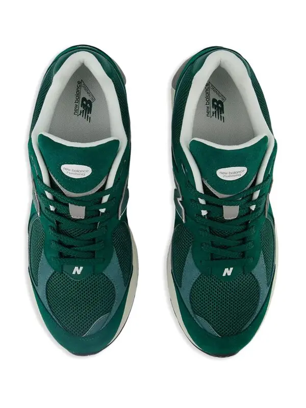 NEW BALANCE 2002r Sneakers - Green