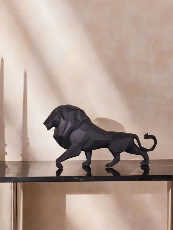 LLADRO Lion Sculpture