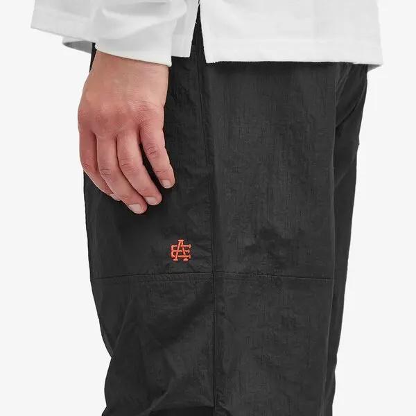 UNIFORM BRIDGE Relaxed Training Pants