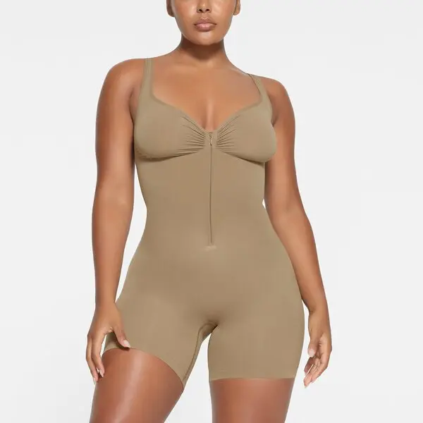 SKIMS Seamless Sculpt Zip Front Mid Thigh Bodysuit