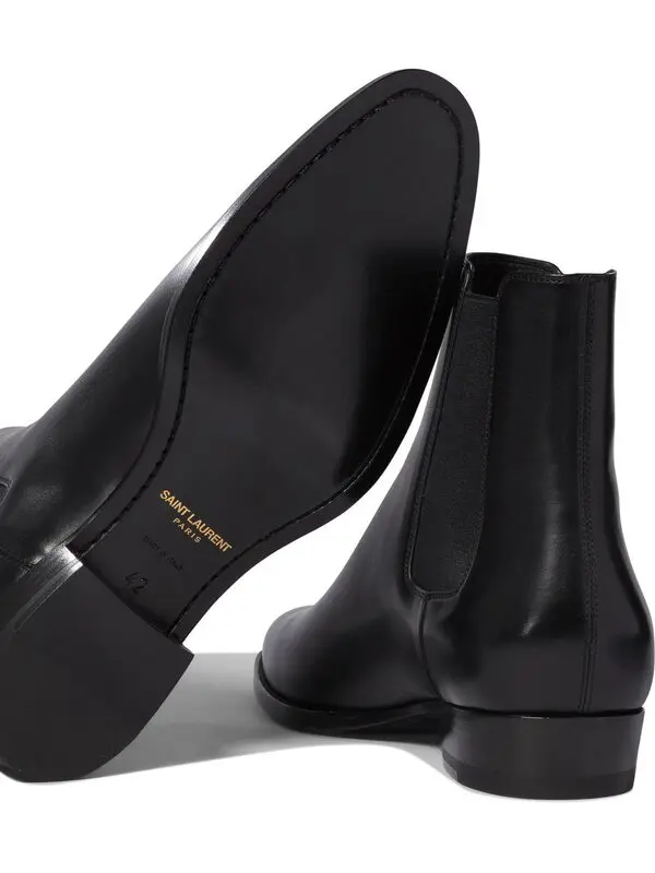 Saint Laurent Paris Wyatt 30 Chelsea Boots Black Leather Size 42 (US 9) Saint Laurent Paris SLP Wyatt 30 Chelsea Boots Black Suede  main image 4