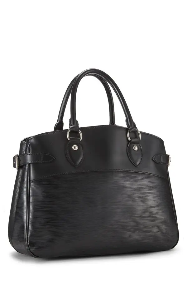 LOUIS VUITTON Epi Passy