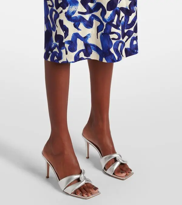 GIANVITO ROSSI Amour 90 Metallic Leather Mules - Silver