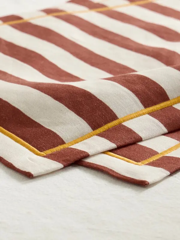 La DoubleJ Set Of Two Printed Linen Placemats - Red