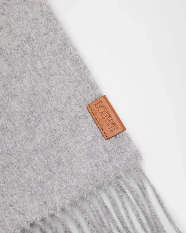 Loewe Fringed Cashmere Scarf - Ltgray