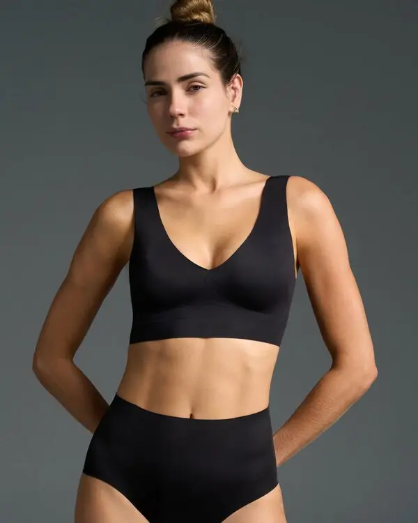 EBY Bralette, Seamless - Black